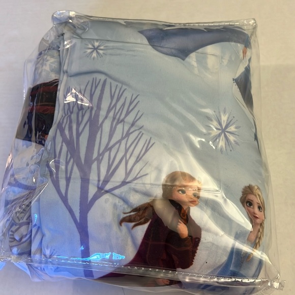 Disney | Bedding | Disney Frozen Ii Twin 3pc Sheet Set Euc | Poshmark
